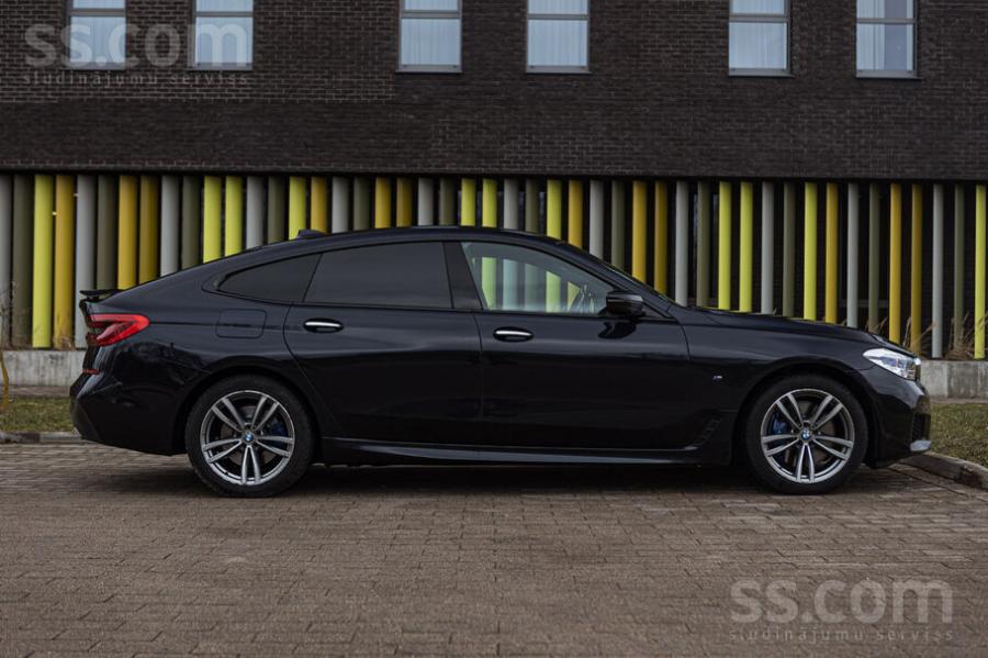 Blue BMW 630 2018 in Dobele, with an engine capacity of 3.00 L and mileage of 165 thousand km for 28900 €, photo 5 on AUTOMOTO.COM.LV