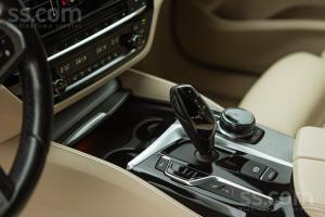 Blue BMW 630 2018 in Dobele, with an engine capacity of 3.00 L and mileage of 165 thousand km for 28900 €, photo 12 on AUTOMOTO.COM.LV