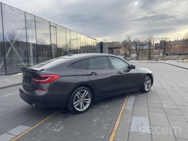 Brown BMW 630 2018 in Riga, with an engine capacity of 3.00 L and mileage of 223 thousand km for 23500 €, photo 6 on AUTOMOTO.COM.LV