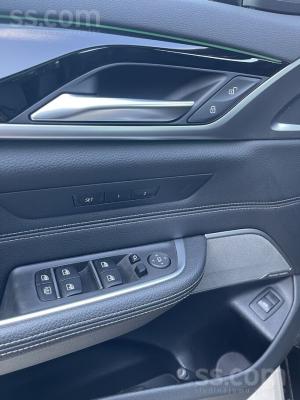 Brown BMW 630 2018 in Riga, with an engine capacity of 3.00 L and mileage of 225 thousand km for 22900 €, photo 17 on AUTOMOTO.COM.LV