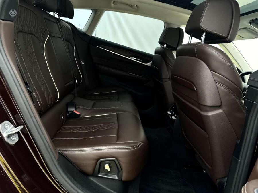 Brown BMW 630 2019 in Vilnius, with an engine capacity of 2.99 L and mileage of 89 thousand km for 35450 €, photo 11 on AUTOMOTO.COM.LV