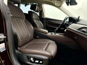 Brown BMW 630 2019 in Vilnius, with an engine capacity of 2.99 L and mileage of 89 thousand km for 35450 €, photo 13 on AUTOMOTO.COM.LV