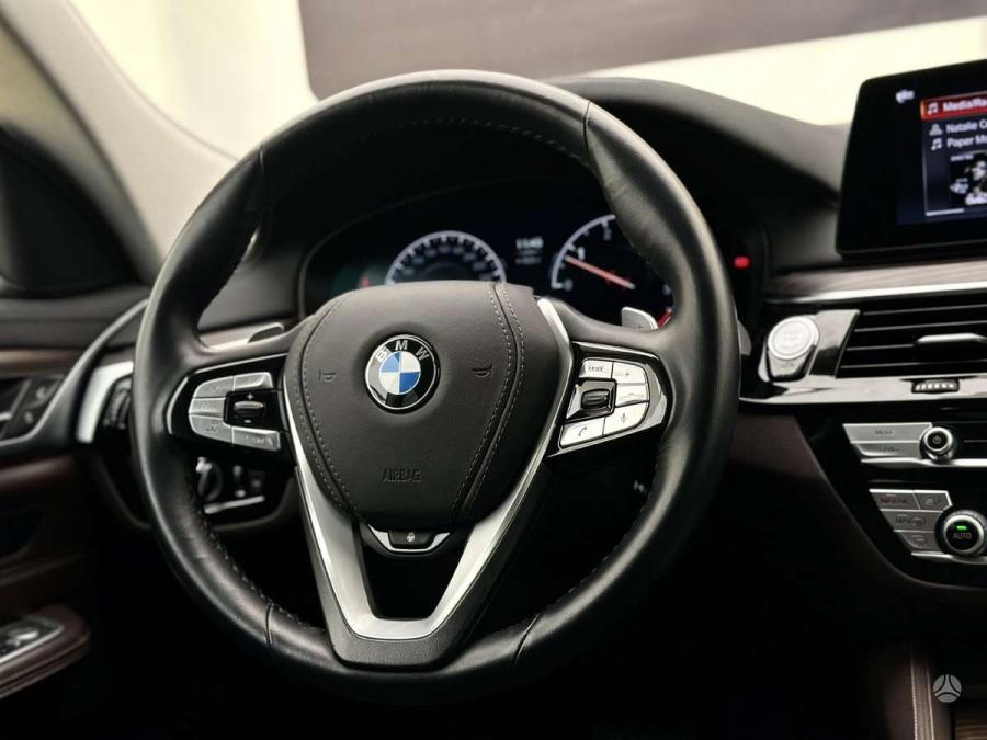 Brown BMW 630 2019 in Vilnius, with an engine capacity of 2.99 L and mileage of 89 thousand km for 35450 €, photo 15 on AUTOMOTO.COM.LV