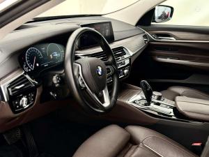 Brūns BMW 630 2019 Viļņa, ar dzinēja tilpumu 2.99 L un nobraukumu 89 tūkst. km par 35000 €, foto 9 vietnē AUTOMOTO.COM.LV