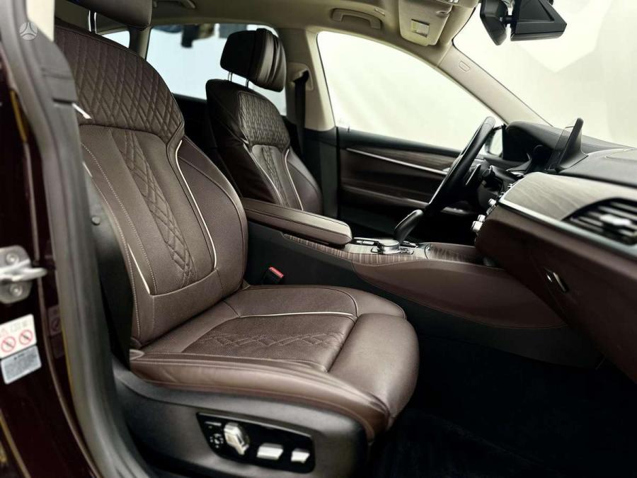 Brūns BMW 630 2019 Viļņa, ar dzinēja tilpumu 2.99 L un nobraukumu 89 tūkst. km par 35000 €, foto 14 vietnē AUTOMOTO.COM.LV