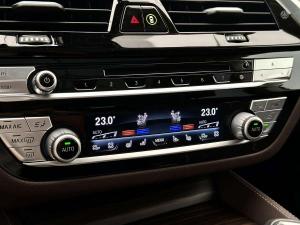 Brūns BMW 630 2019 Viļņa, ar dzinēja tilpumu 2.99 L un nobraukumu 89 tūkst. km par 35000 €, foto 22 vietnē AUTOMOTO.COM.LV