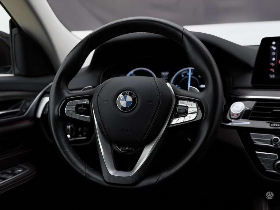 Brūns BMW 630 2019 Viļņa, ar dzinēja tilpumu 2.99 L un nobraukumu 90 tūkst. km par 32250 €, foto 21 vietnē AUTOMOTO.COM.LV