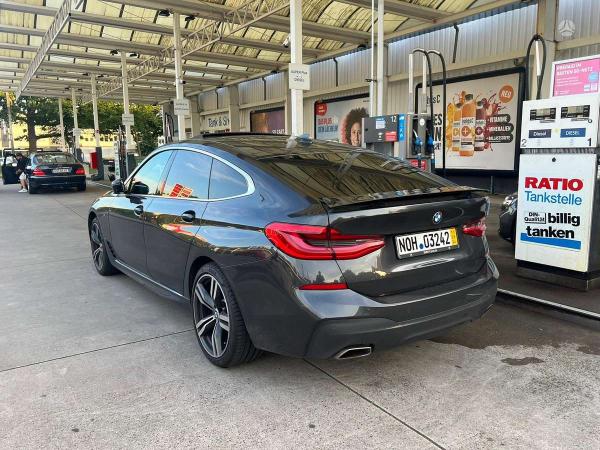 Grey BMW 630 2018 in Vilnius, with an engine capacity of 2.99 L and mileage of 300 thousand km for 26500 €, photo 4 on AUTOMOTO.COM.LV