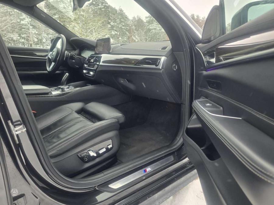 Grey BMW 630 2018 in Vilnius, with an engine capacity of 2.99 L and mileage of 300 thousand km for 24800 €, photo 6 on AUTOMOTO.COM.LV