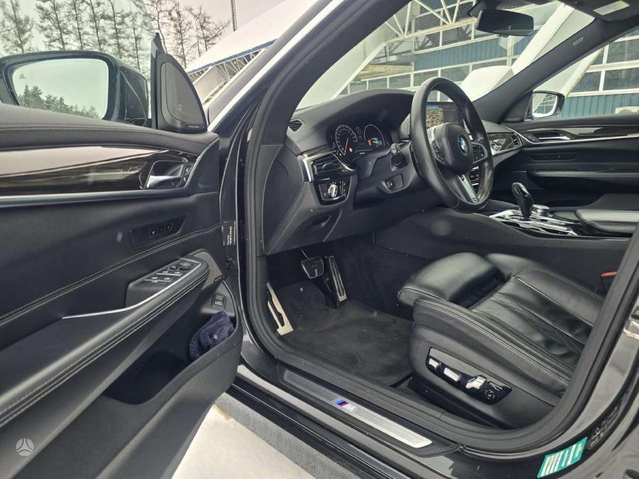 Grey BMW 630 2018 in Vilnius, with an engine capacity of 2.99 L and mileage of 300 thousand km for 24800 €, photo 14 on AUTOMOTO.COM.LV