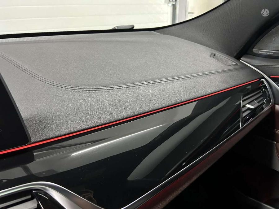 Grey BMW 630 2018 in Utena, with an engine capacity of 2.99 L and mileage of 160 thousand km for 26700 €, photo 16 on AUTOMOTO.COM.LV