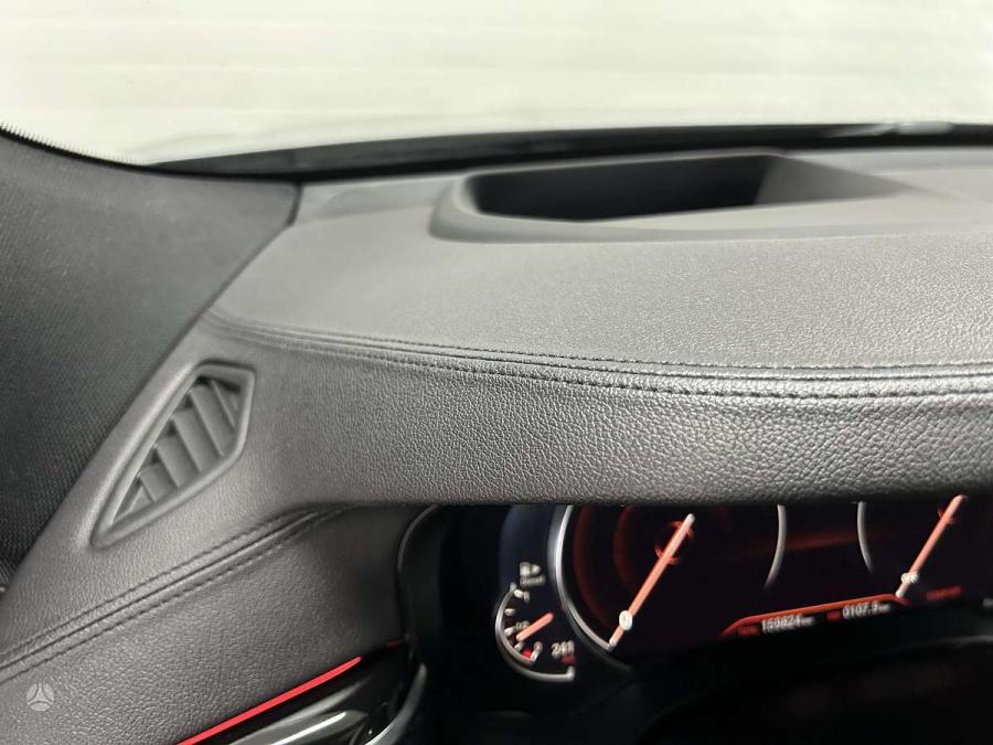 Grey BMW 630 2018 in Utena, with an engine capacity of 2.99 L and mileage of 160 thousand km for 26700 €, photo 17 on AUTOMOTO.COM.LV