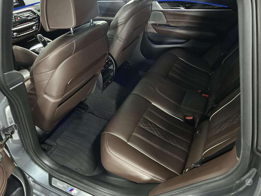Grey BMW 630 2018 in Utena, with an engine capacity of 2.99 L and mileage of 160 thousand km for 26700 €, photo 21 on AUTOMOTO.COM.LV