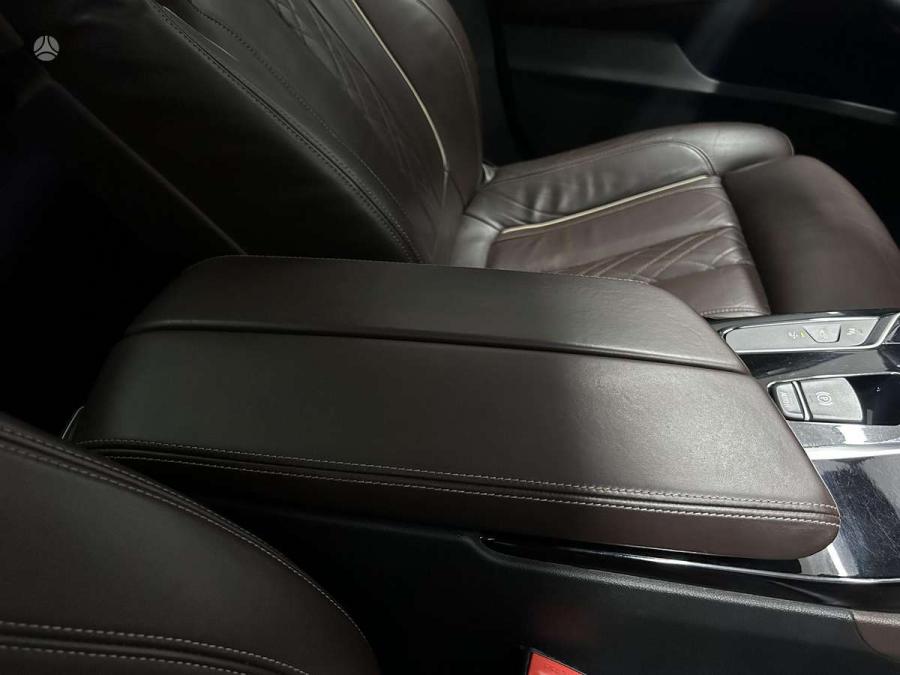 Grey BMW 630 2018 in Utena, with an engine capacity of 2.99 L and mileage of 160 thousand km for 26700 €, photo 23 on AUTOMOTO.COM.LV