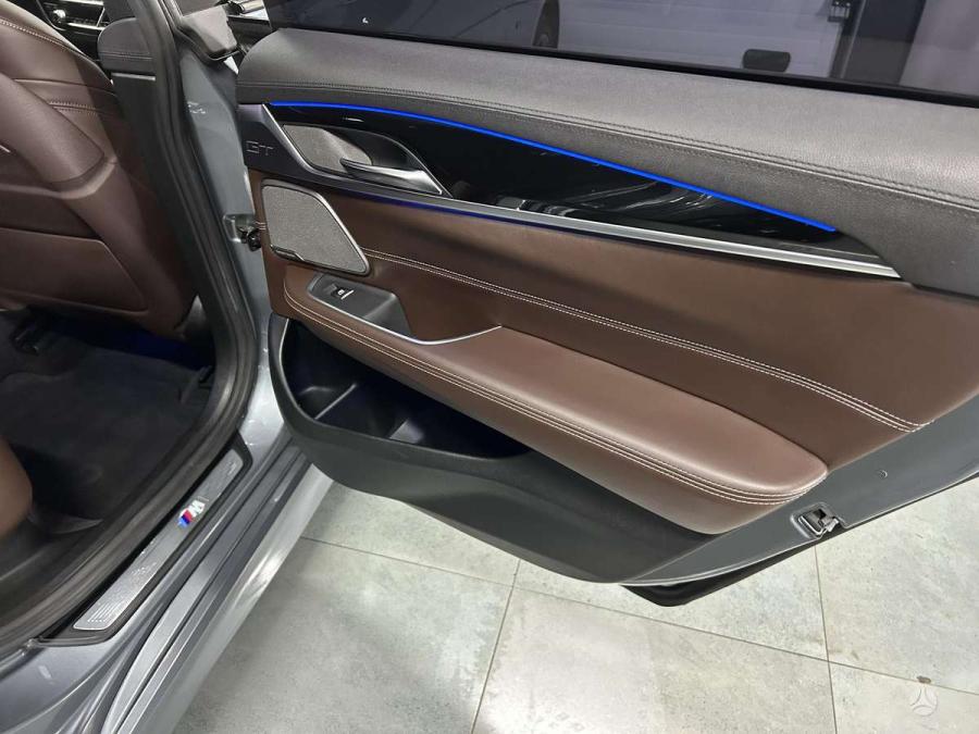 Grey BMW 630 2018 in Utena, with an engine capacity of 2.99 L and mileage of 160 thousand km for 26700 €, photo 29 on AUTOMOTO.COM.LV