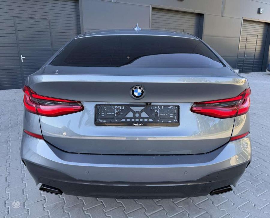 Grey BMW 630 2018 in Utena, with an engine capacity of 3.00 L and mileage of 160 thousand km for 26600 €, photo 7 on AUTOMOTO.COM.LV
