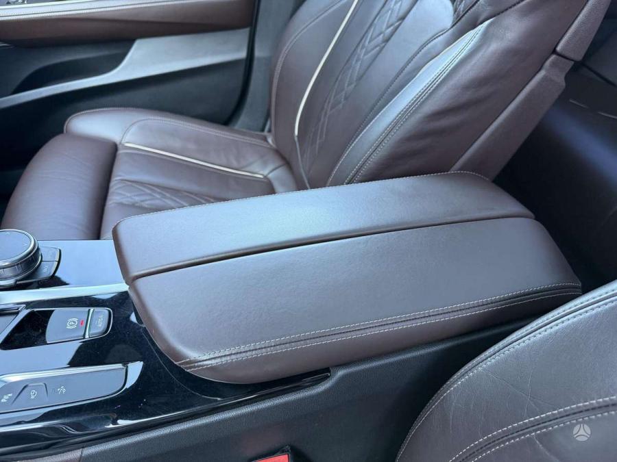 Grey BMW 630 2018 in Utena, with an engine capacity of 3.00 L and mileage of 160 thousand km for 26600 €, photo 22 on AUTOMOTO.COM.LV
