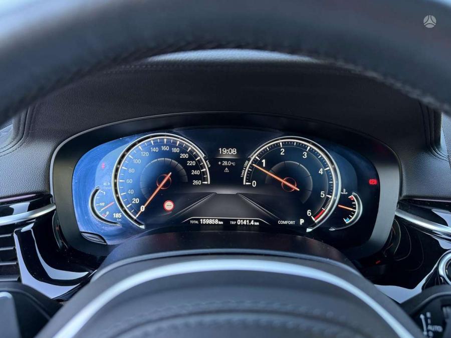 Grey BMW 630 2018 in Utena, with an engine capacity of 3.00 L and mileage of 160 thousand km for 26600 €, photo 23 on AUTOMOTO.COM.LV