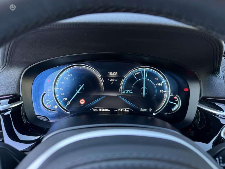 Grey BMW 630 2018 in Utena, with an engine capacity of 3.00 L and mileage of 160 thousand km for 26600 €, photo 25 on AUTOMOTO.COM.LV