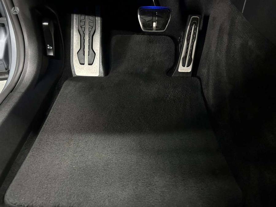 Grey BMW 630 2018 in Utena, with an engine capacity of 2.99 L and mileage of 160 thousand km for 26500 €, photo 18 on AUTOMOTO.COM.LV