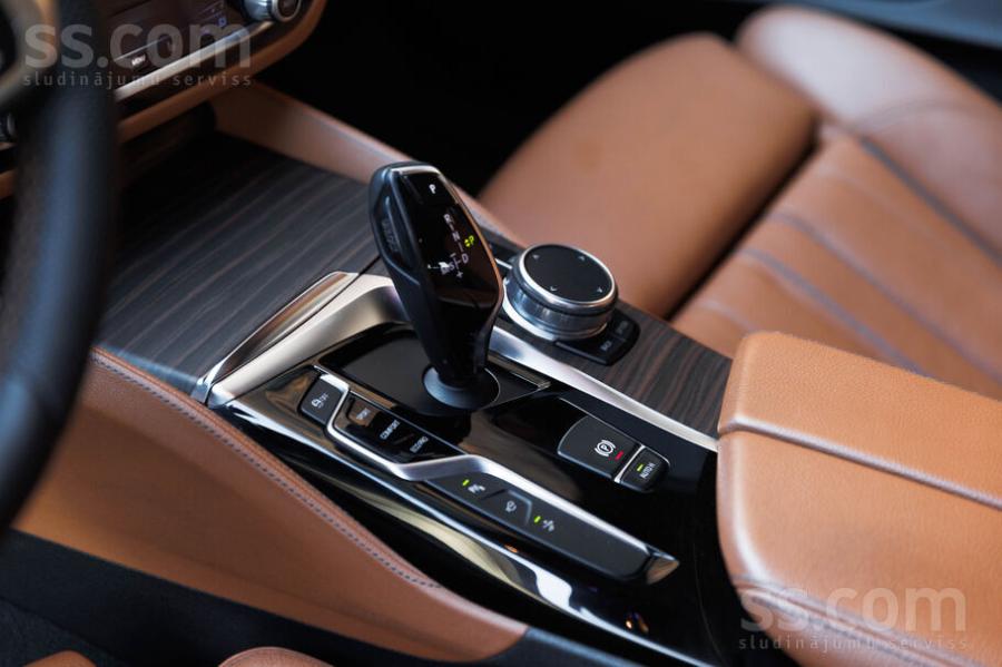Pelēks BMW 630 2018 Rīga, ar dzinēja tilpumu 3.00 L un nobraukumu 272 tūkst. km par 20900 €, foto 22 vietnē AUTOMOTO.COM.LV