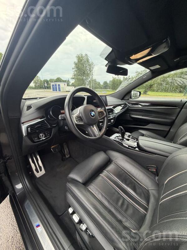 Grey BMW 630 2019 in Riga, with an engine capacity of 3.00 L and mileage of 102 thousand km for 35500 €, photo 6 on AUTOMOTO.COM.LV