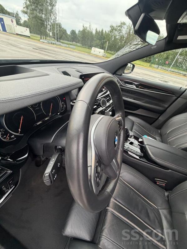 Grey BMW 630 2019 in Riga, with an engine capacity of 3.00 L and mileage of 102 thousand km for 35500 €, photo 7 on AUTOMOTO.COM.LV