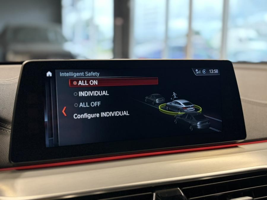 Pelēks BMW 630 2019 Rīga, ar dzinēja tilpumu 3.00 L un nobraukumu 121 tūkst. km par 29990 €, foto 17 vietnē AUTOMOTO.COM.LV