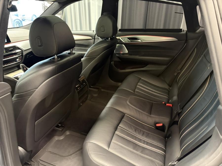 Pelēks BMW 630 2019 Rīga, ar dzinēja tilpumu 3.00 L un nobraukumu 121 tūkst. km par 29990 €, foto 25 vietnē AUTOMOTO.COM.LV