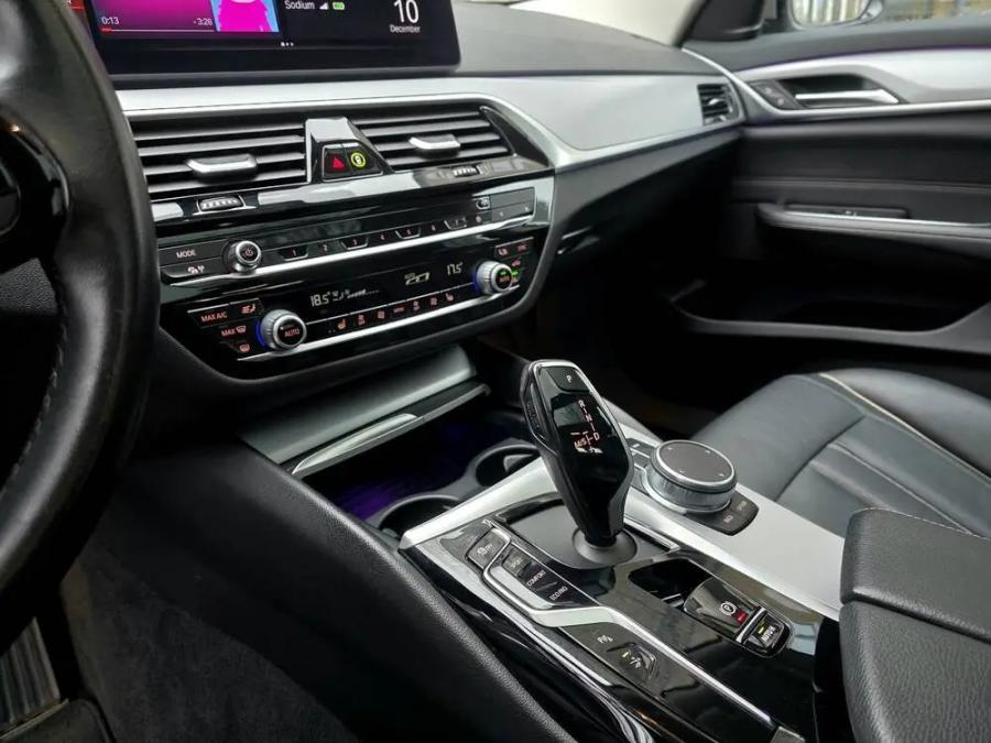 Grey BMW 630 2020 in Riga, with an engine capacity of 2.00 L and mileage of 184 thousand km for 26900 €, photo 56 on AUTOMOTO.COM.LV