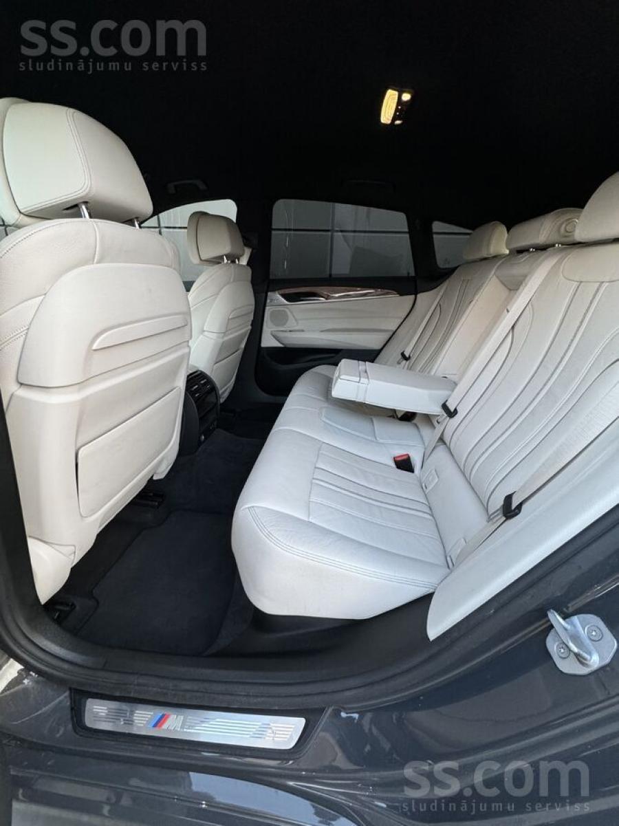 Grey BMW 630 2021 in Riga, with an engine capacity of 2.00 L and mileage of 189 thousand km for 29999 €, photo 13 on AUTOMOTO.COM.LV