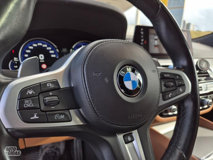Grey BMW 630 2018 in Panevezys, with an engine capacity of 3.00 L and mileage of 245 thousand km for 27800 €, photo 29 on AUTOMOTO.COM.LV