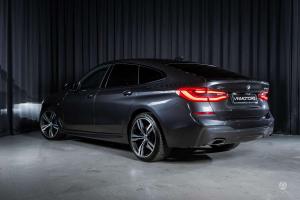 Pelēks BMW 630 2018 Viļņa, ar dzinēja tilpumu 2.99 L un nobraukumu 89 tūkst. km par 29999 €, foto 5 vietnē AUTOMOTO.COM.LV