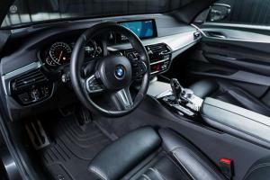 Pelēks BMW 630 2018 Viļņa, ar dzinēja tilpumu 2.99 L un nobraukumu 89 tūkst. km par 29999 €, foto 18 vietnē AUTOMOTO.COM.LV