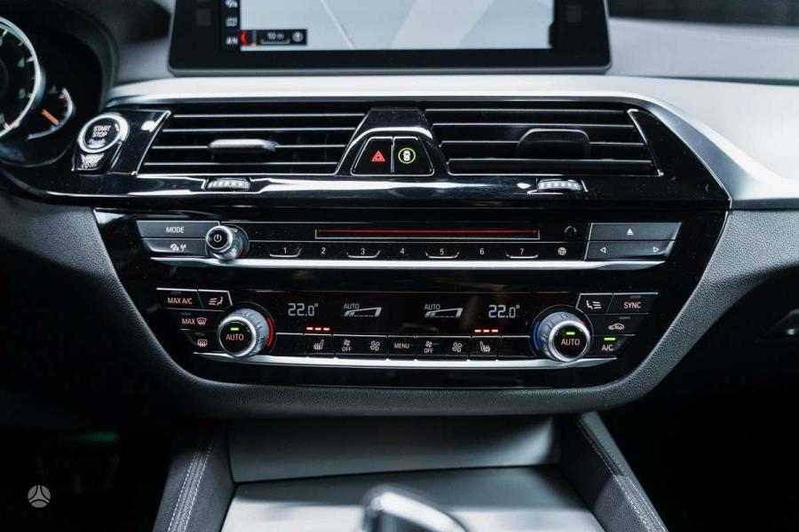 Pelēks BMW 630 2018 Viļņa, ar dzinēja tilpumu 2.99 L un nobraukumu 89 tūkst. km par 29999 €, foto 25 vietnē AUTOMOTO.COM.LV