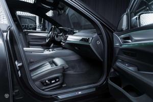 Pelēks BMW 630 2018 Viļņa, ar dzinēja tilpumu 2.99 L un nobraukumu 89 tūkst. km par 29999 €, foto 29 vietnē AUTOMOTO.COM.LV