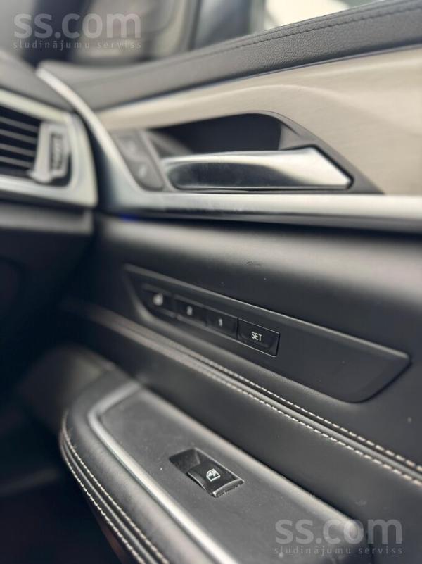 BMW 630 2018 in Liepaja, with an engine capacity of 3.00 L and mileage of 240 thousand km for 27000 €, photo 5 on AUTOMOTO.COM.LV