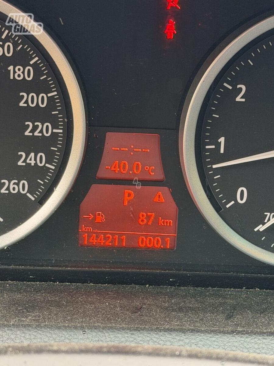 Red BMW 630 2007 in Kaunas, with an engine capacity of 3.00 L and mileage of 144 thousand km for 4999 €, photo 15 on AUTOMOTO.COM.LV
