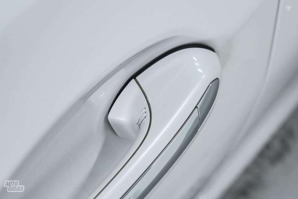 White BMW 630 2018 in Marijampole, with an engine capacity of 3.00 L and mileage of 238 thousand km for 25450 €, photo 8 on AUTOMOTO.COM.LV