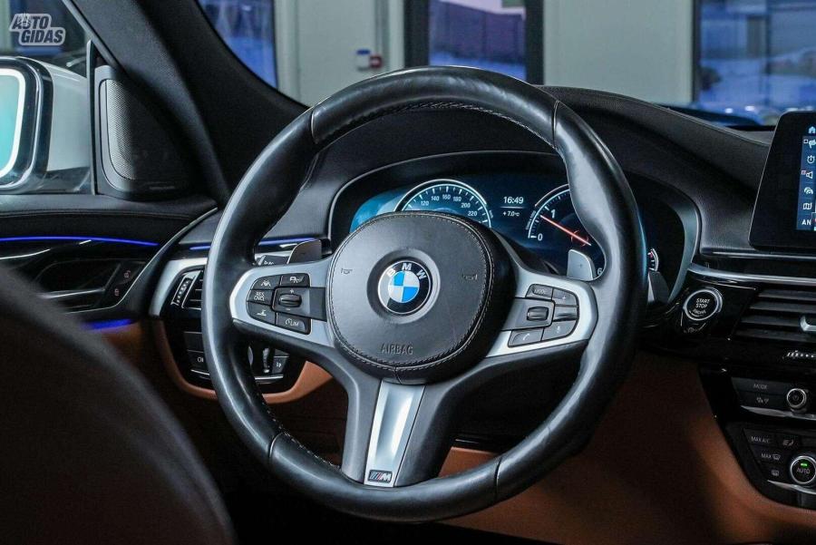Balts BMW 630 2018 Marijampole, ar dzinēja tilpumu 3.00 L un nobraukumu 238 tūkst. km par 25450 €, foto 19 vietnē AUTOMOTO.COM.LV