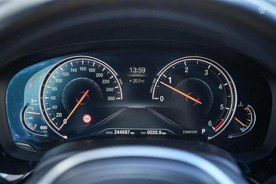 Balts BMW 630 2018 Kauņa, ar dzinēja tilpumu 2.99 L un nobraukumu 245 tūkst. km par 25450 €, foto 30 vietnē AUTOMOTO.COM.LV