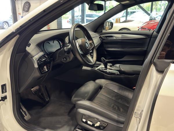 BMW 630 2018 in Riga on AUTOMOTO.COM.LV White BMW 630 2018 in Riga, with an engine capacity of 3.00 L and mileage of 134 thousand km for 25990 €, photo 11 on AUTOMOTO.COM.LV