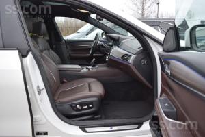 White BMW 630 2018 in Riga, with an engine capacity of 3.00 L and mileage of 86 thousand km for 26600 €, photo 12 on AUTOMOTO.COM.LV