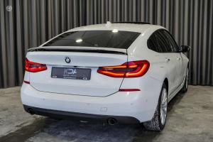 White BMW 630 2018 in Marijampole, with an engine capacity of 2.99 L and mileage of 230 thousand km for 23450 €, photo 12 on AUTOMOTO.COM.LV
