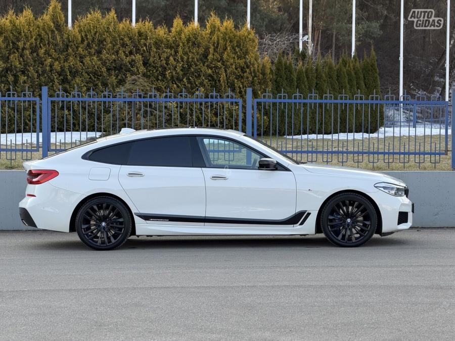 White BMW 630 2018 in Vilnius, with an engine capacity of 3.00 L and mileage of 272 thousand km for 27000 €, photo 8 on AUTOMOTO.COM.LV