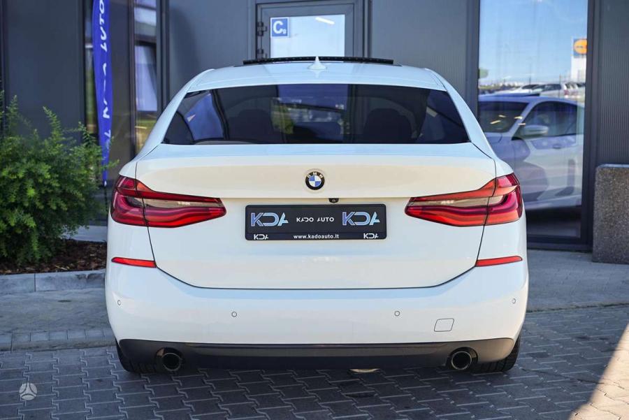 White BMW 630 2018 in Kaunas, with an engine capacity of 2.99 L and mileage of 230 thousand km for 21750 €, photo 14 on AUTOMOTO.COM.LV
