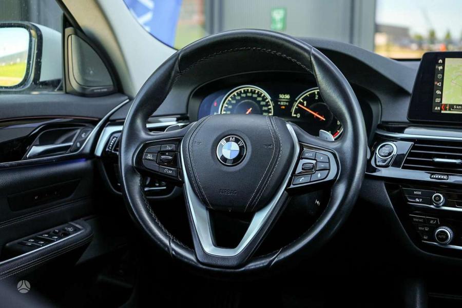 White BMW 630 2018 in Kaunas, with an engine capacity of 2.99 L and mileage of 230 thousand km for 21750 €, photo 23 on AUTOMOTO.COM.LV