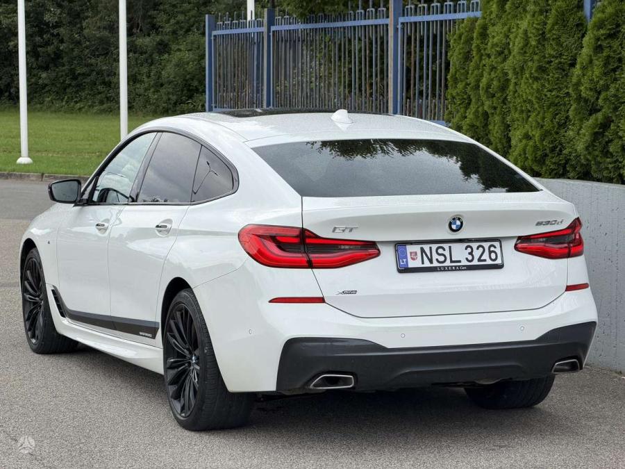 White BMW 630 2018 in Vilnius, with an engine capacity of 2.99 L and mileage of 272 thousand km for 25500 €, photo 11 on AUTOMOTO.COM.LV