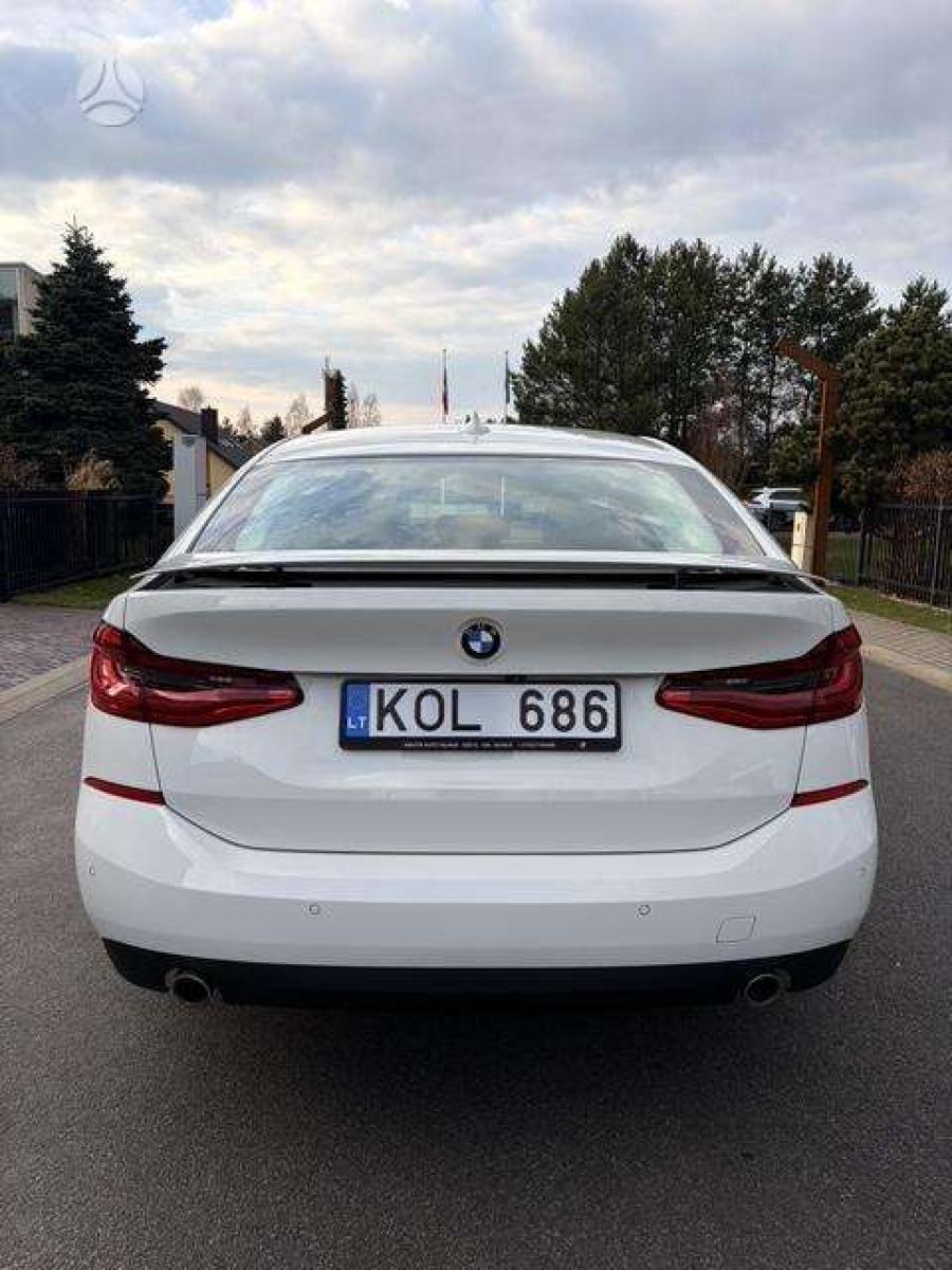 White BMW 630 2018 in Vilnius, with an engine capacity of 2.00 L and mileage of 195 thousand km for 20900 €, photo 5 on AUTOMOTO.COM.LV
