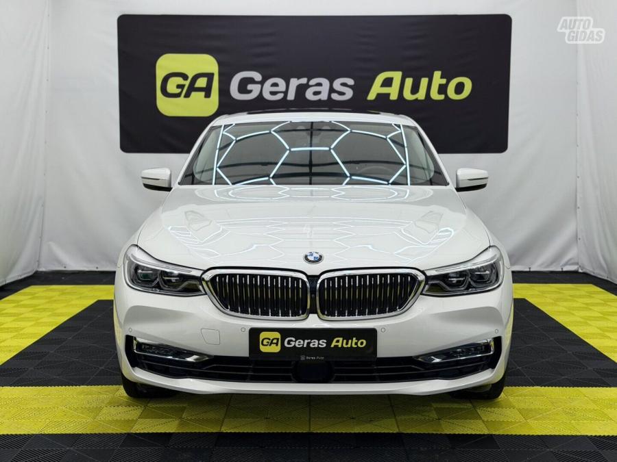 White BMW 630 2019 in Avizieniai, with an engine capacity of 3.00 L and mileage of 176 thousand km for 27490 €, photo 8 on AUTOMOTO.COM.LV